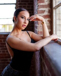 Melissa Stratton Bio, Age, Career, Height, Boyfriend, Net Worth