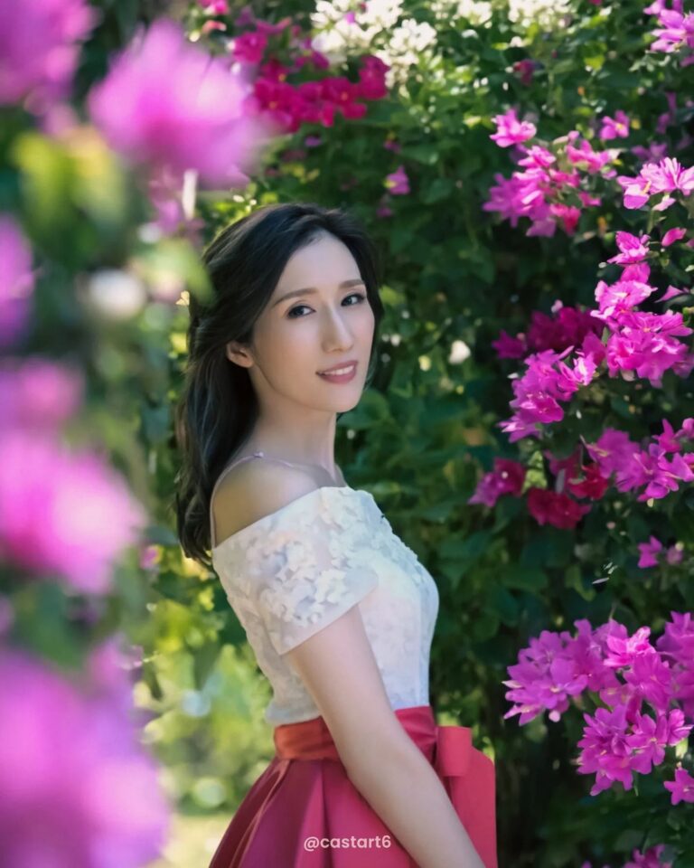 Julia Boin Bio, Age, Career, Net Worth, Height, Boyfriend & More